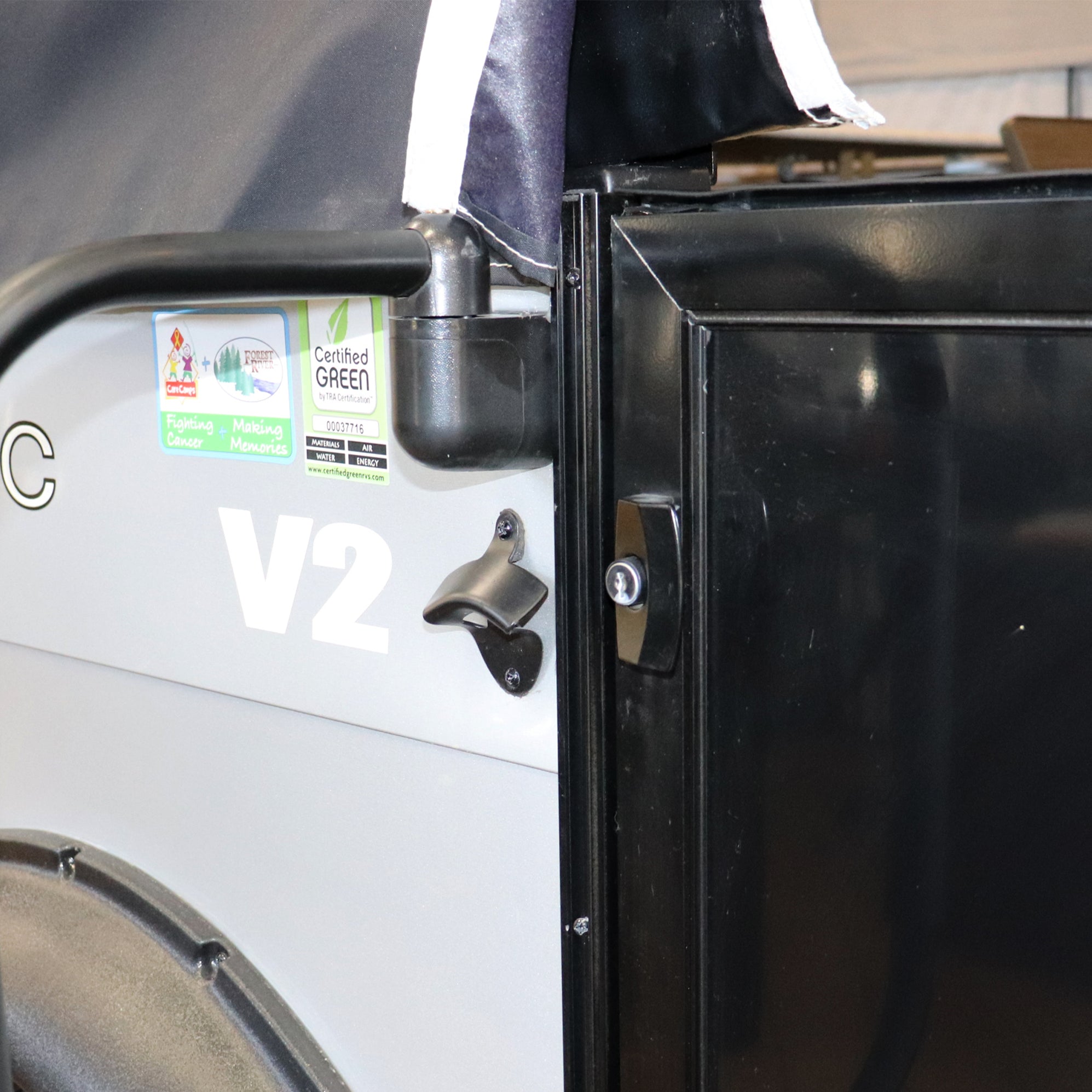 Coleman and Fleetwood screen door latch — coleman pop up parts